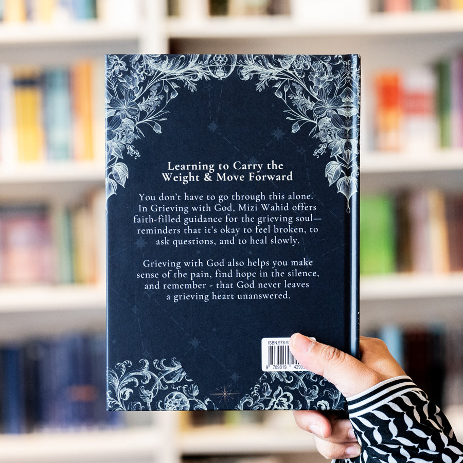 Grieving With God: Making Peace with Loss, Living with Grief, and Hold ...