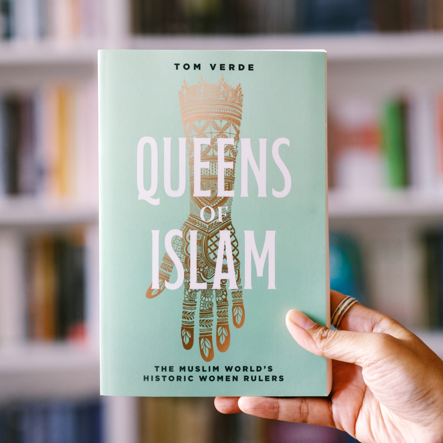 Queens of Islam: The Muslim World's Historic Women Rulers — Wardah Books